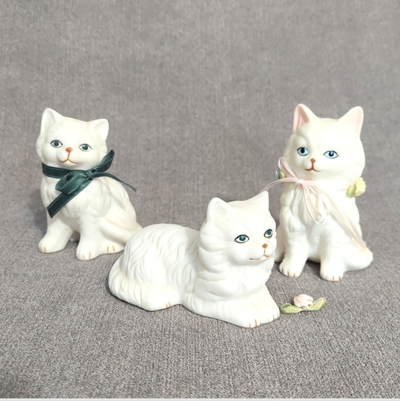 Enesco | Art | Vtg Persian Kittens Cats Bisque Porcelain Enesco Set Of ...